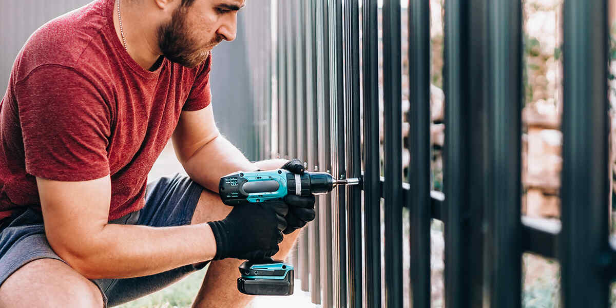 How Long Does It Take to Install a Fence in Milwaukee?